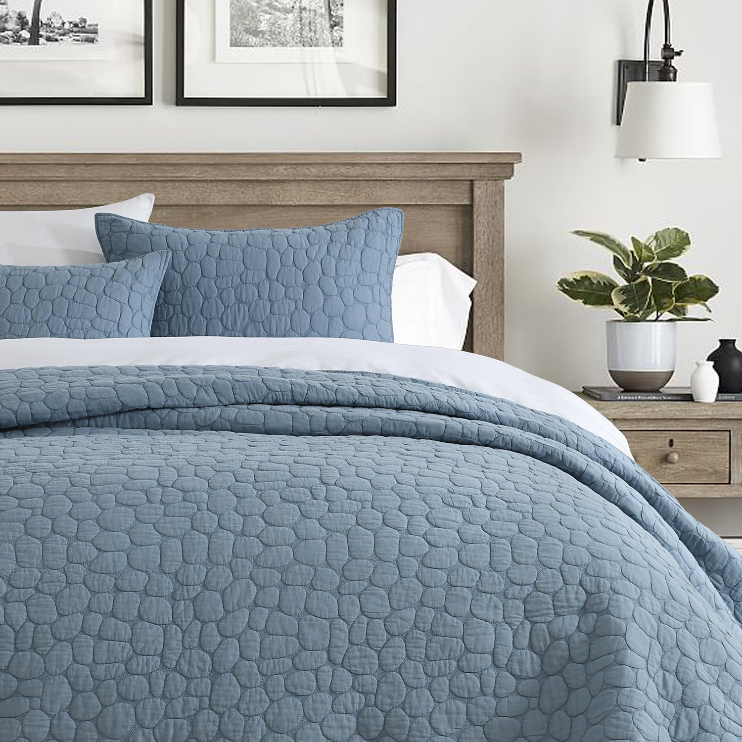 Cobblestone Reversible Cotton Quilt & Shams – HORIMOTE HOME