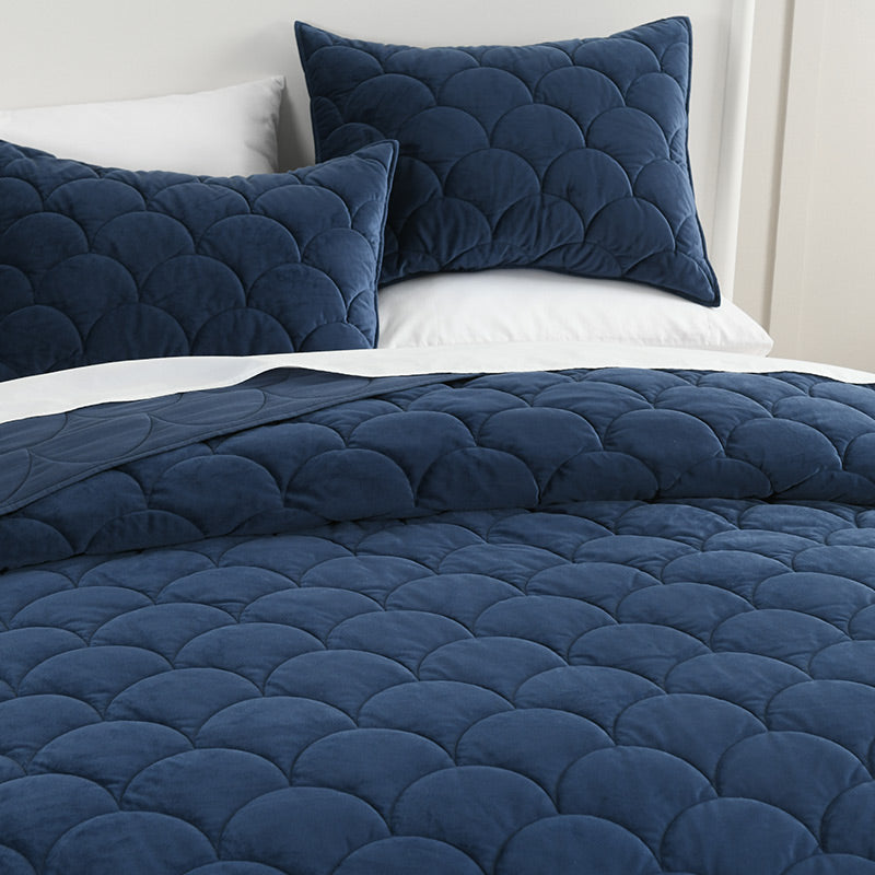 Luxury Velvet Quilt Set – HORIMOTE HOME
